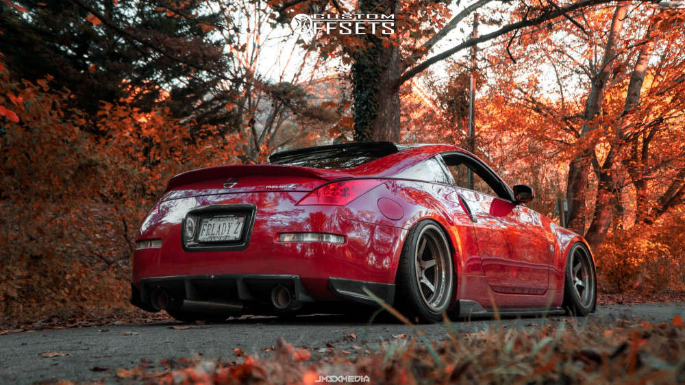 2007 Nissan 350Z with 18x9.5 10 Cosmis Racing XT-006R and 255/35R18 Hankook Ventus S1 Noble 2 ...
