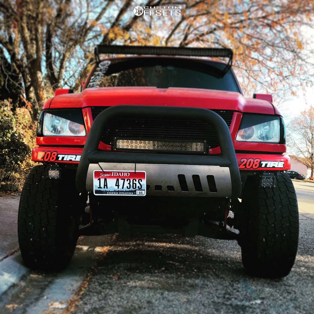 2003 Ford Ranger with 15x10 -44 Ultra Mongoose and 33/12.5R15 ...