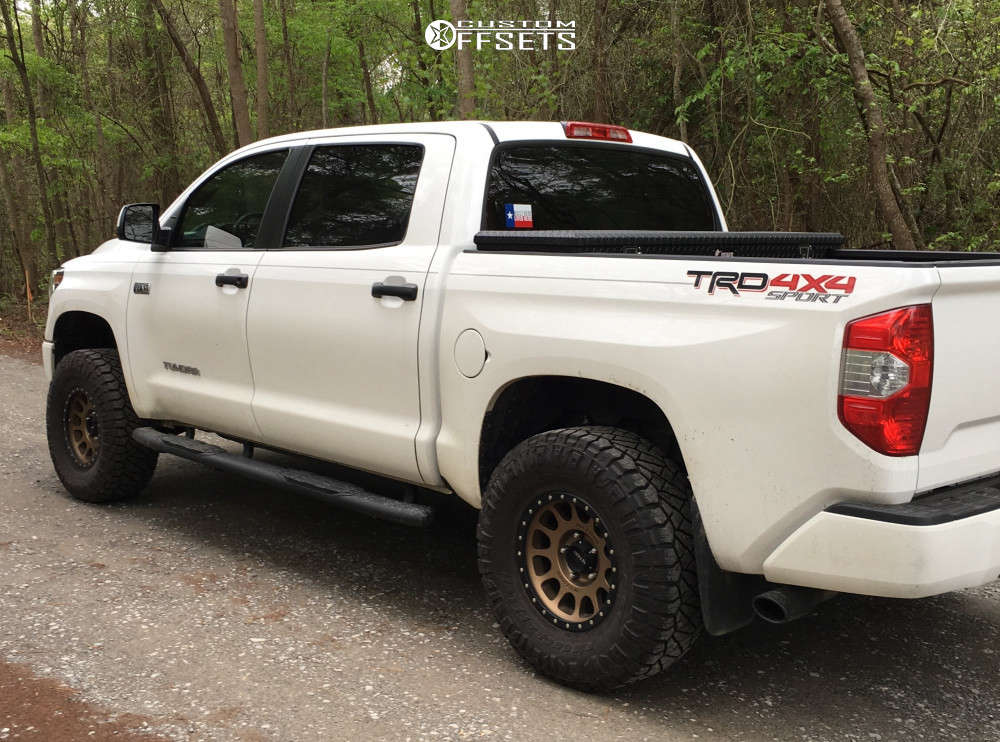 2019 Toyota Tundra with 17x8.5 0 Method NV and 35/12.5R17 Nitto Ridge ...