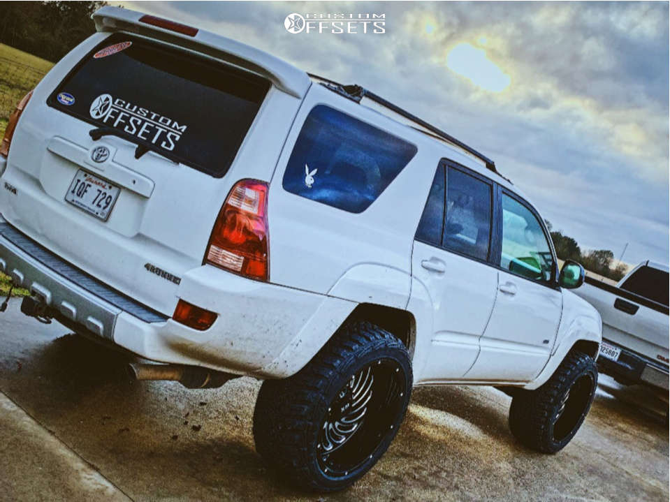 2004 Toyota 4Runner with 22x12 -44 Xtreme Mudder Xm-306 and 33/12.5R22 ...