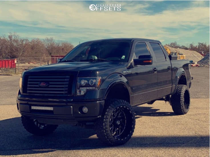 2012 Ford F-150 with 22x12 -44 TIS 544BM and 33/12.5R22 Atturo Trail ...