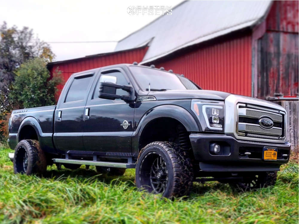 2015 Ford F-250 Super Duty with 22x12 -44 TIS 544BM and 35/12.5R22 ...