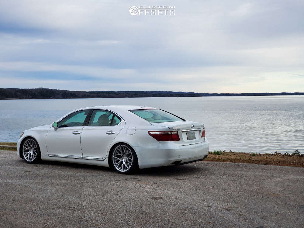 2007 Lexus LS460 with 20x9 30 Aodhan Ls009 and 245/35R20 Achilles Atr ...