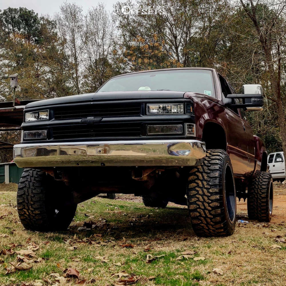1998 Chevrolet K1500 with 20x12 -44 Xtreme Mudder Xm-319 and 33/12.5R20 ...