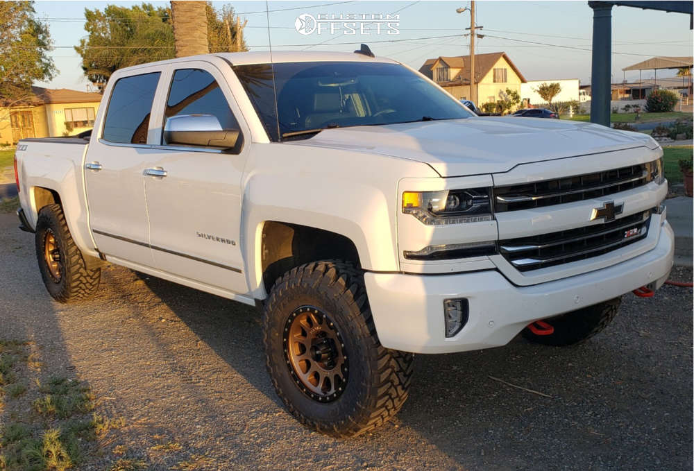 2018 Chevrolet Silverado 1500 with 17x8.5 Method Nv and 33/12.5R17 Toyo ...
