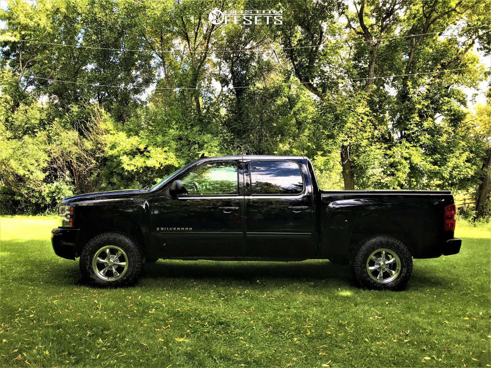 2009 Chevrolet Silverado 1500 with 17x8 0 Vision Legend 6 and 285/70R17 ...