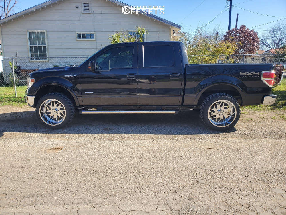 2013 Ford F-150 with 22x12 -44 Xtreme Force XF2 and 33/12.5R22 Federal ...