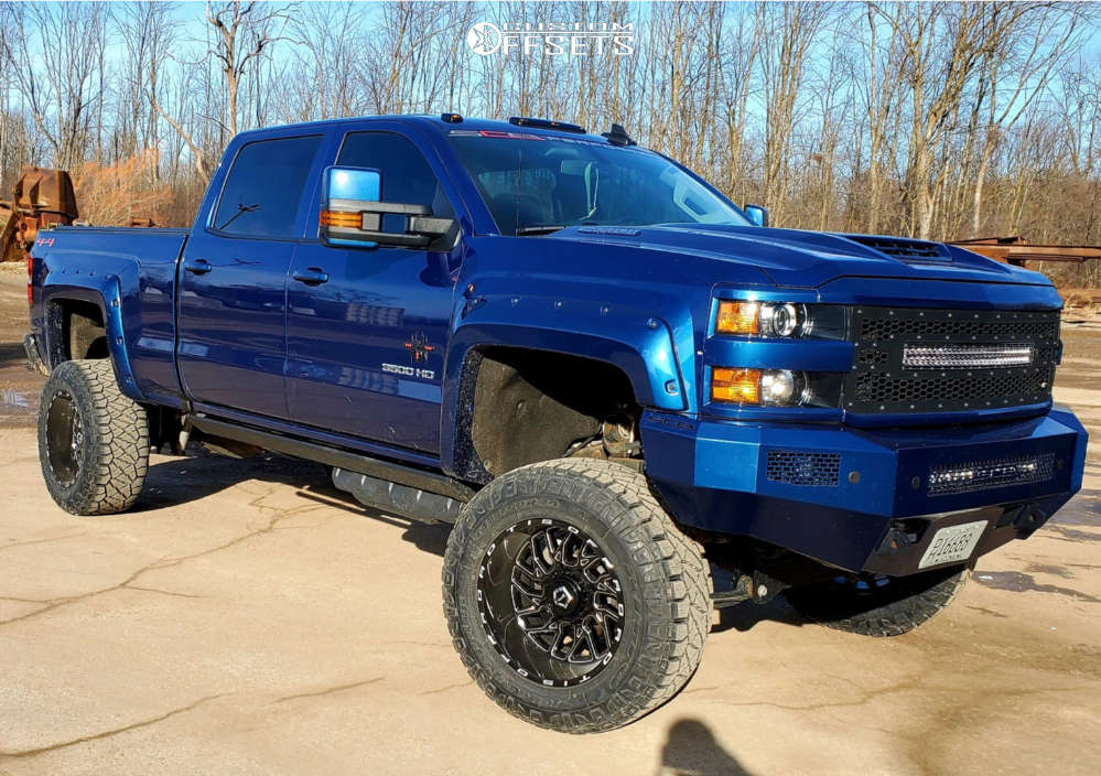 2019 Chevrolet Silverado 3500 HD with 20x12 -44 TIS 544 and 35/60R20 ...