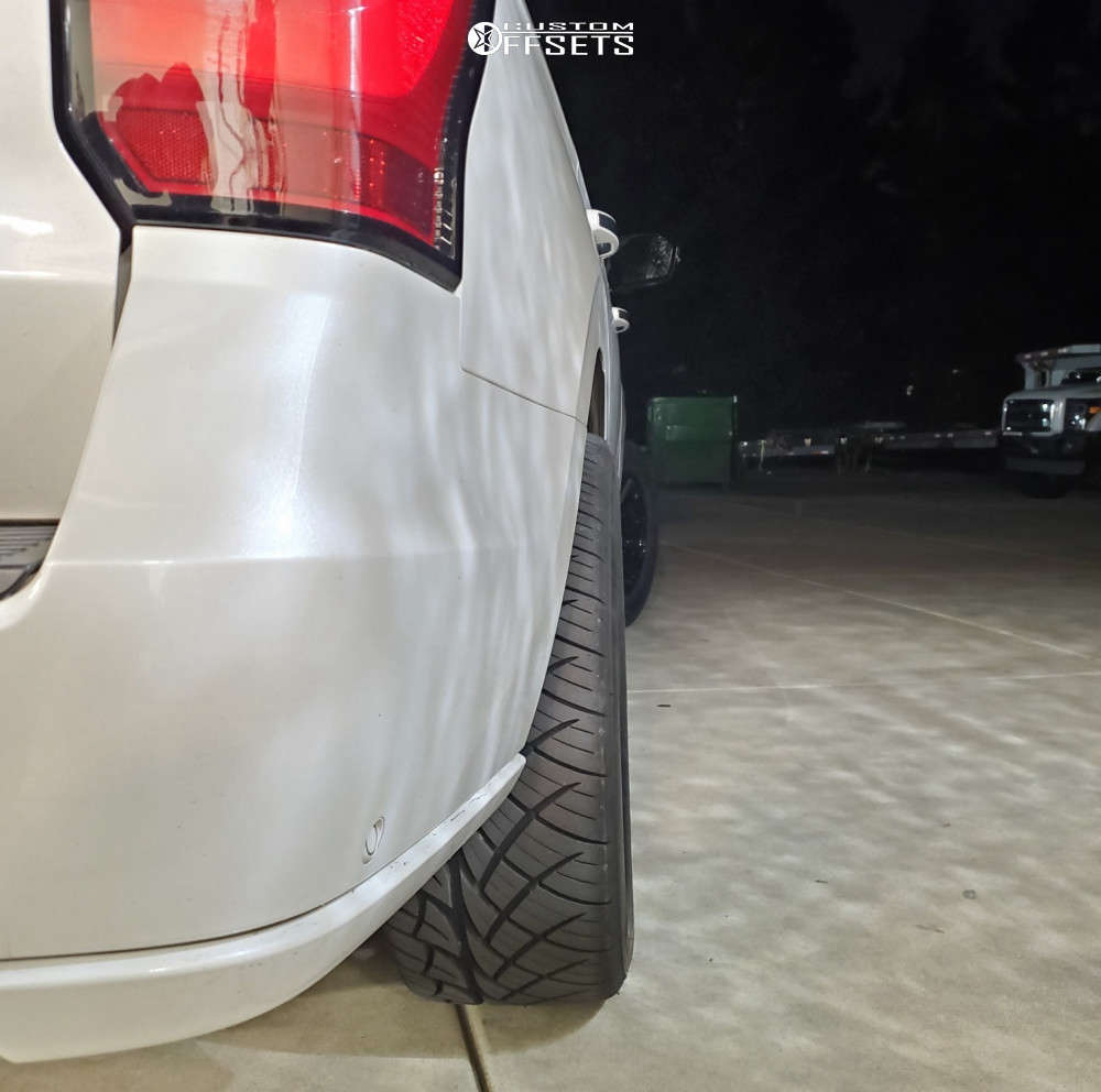 2019 Ford Expedition with 20x9 American Racing AR933 and 305/50R20 ...