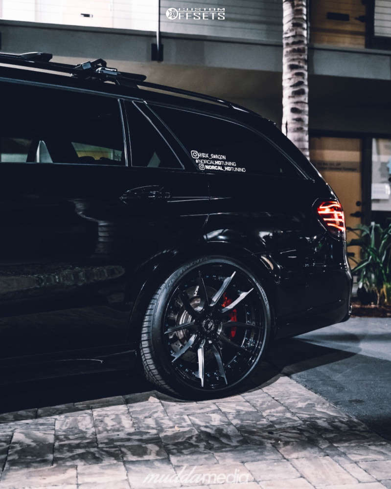 2014 Mercedes-Benz E63 AMG S with 20x9.5 35 BC Forged Hca162s and 245 ...