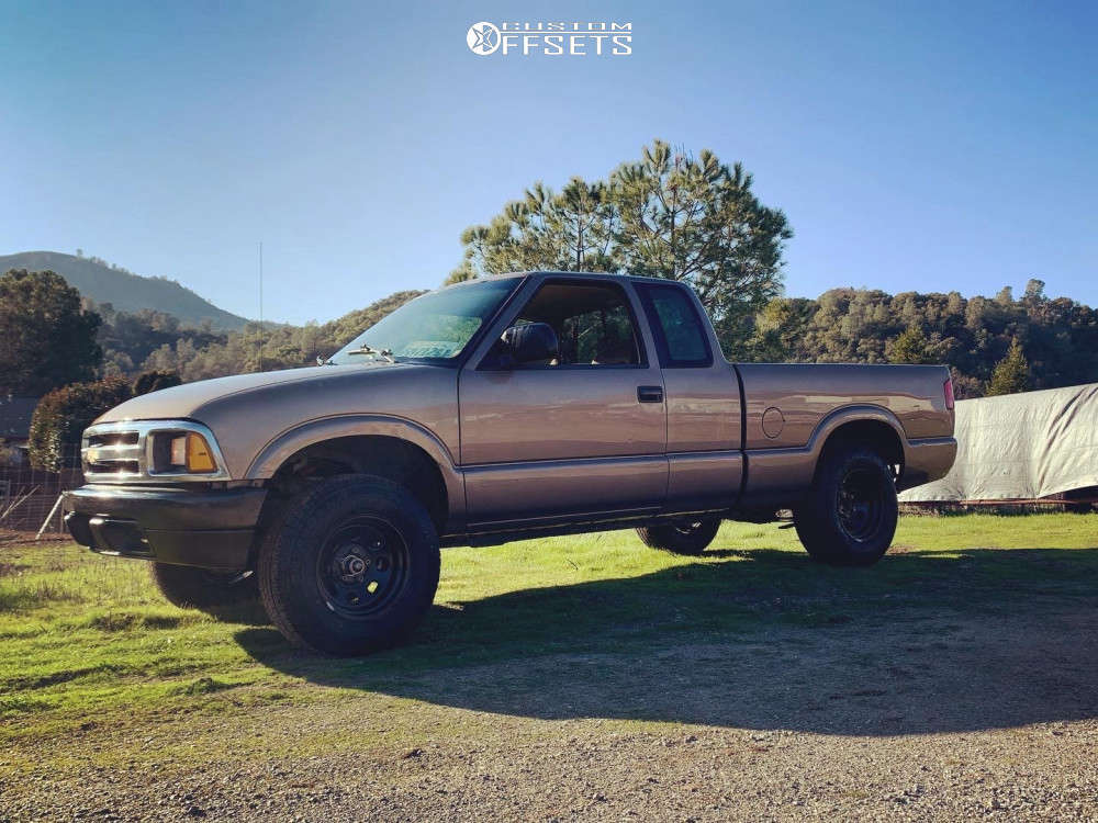 1997 Chevrolet S10 with 15x8 -19 Pro Comp Series 97 and 235/75R15 ...