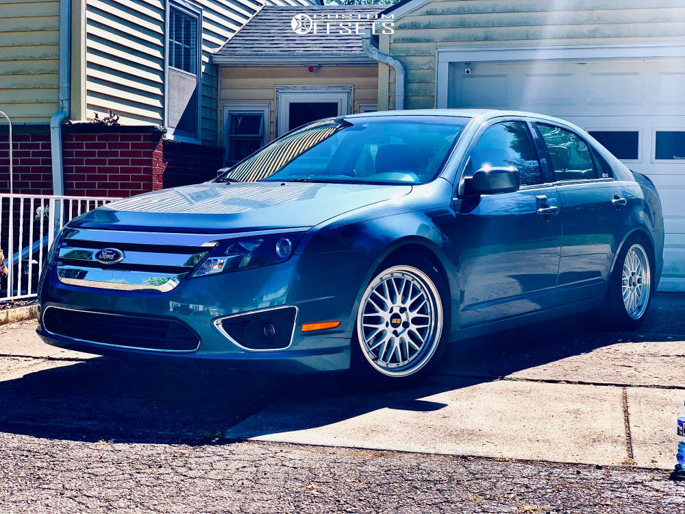 2012 Ford Fusion with 18x8 34 JNC JNC005 and 225/45R18 Thunderer Mach ...
