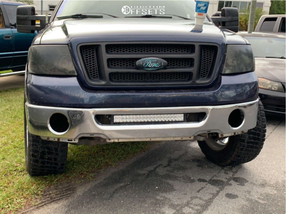 2006 Ford F-150 with 20x10 -19 Dropstars 645v and 285/65R20 Nitto Terra ...