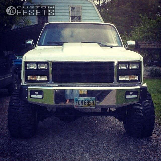 1986 GMC K3500 with 16x14 -88.9 Weld Racing SR-28 16 and 35/16.5R16 ...