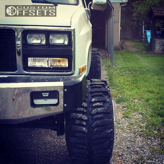 1986 GMC K3500 with 16x14 -88.9 Weld Racing SR-28 16 and 35/16.5R16 ...