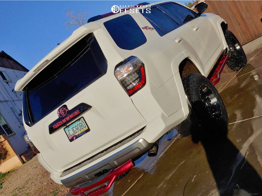 2018 Toyota 4Runner with 17x9 -12 Raceline Injector and 33/12.5R17 ...