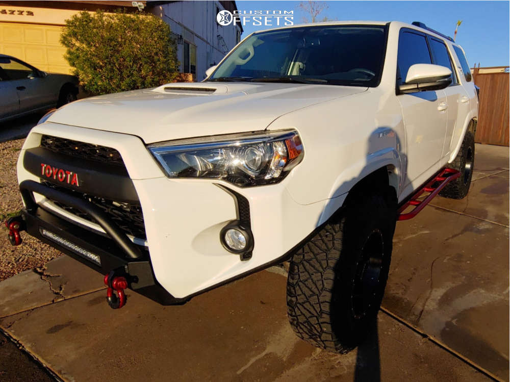 2018 Toyota 4Runner with 17x9 -12 Raceline Injector and 33/12.5R17 ...