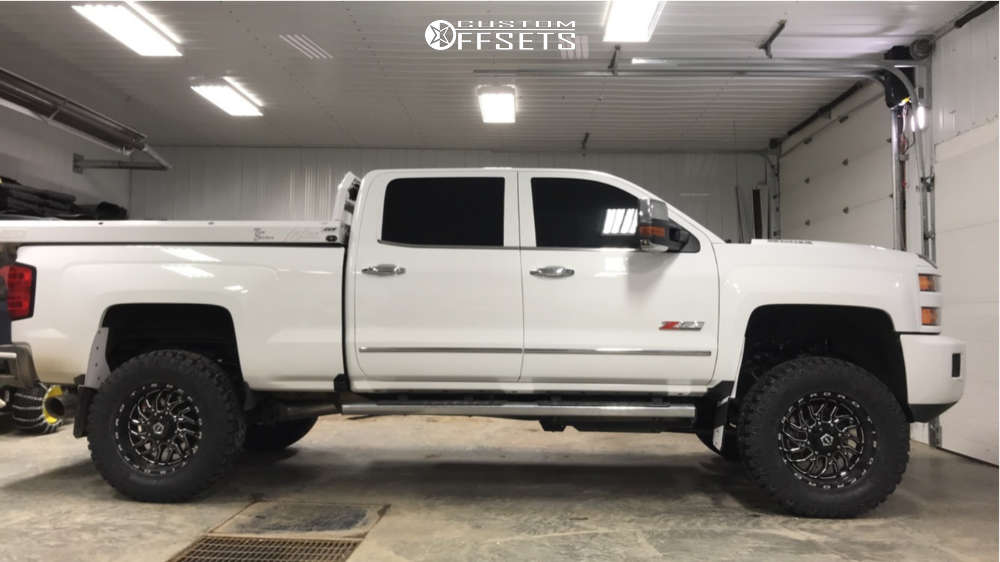 2019 Chevrolet Silverado 3500 HD with 20x9 18 TIS 544BM and 37/12.5R20 ...