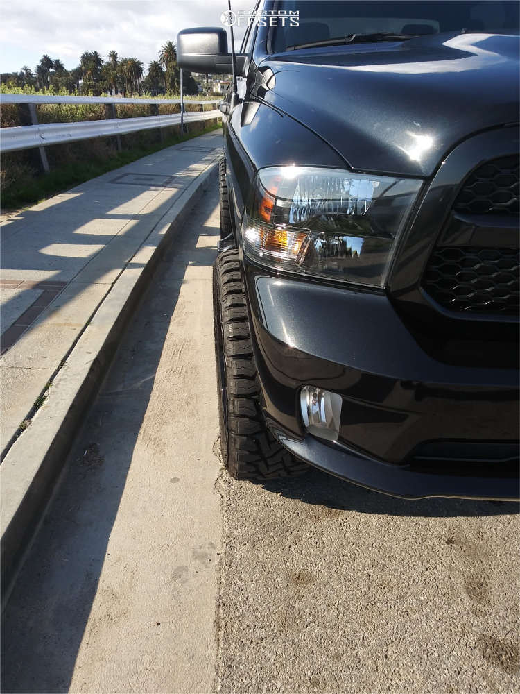 2019 Ram 1500 Classic with 22x10 10 Fuel Sledge and 35/12.5R22 Toyo ...
