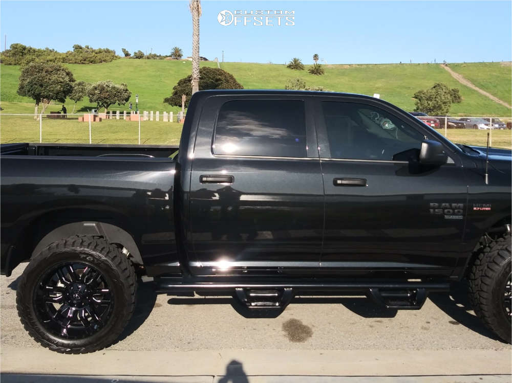 2019 Ram 1500 Classic with 22x10 10 Fuel Sledge and 35/12.5R22 Toyo ...