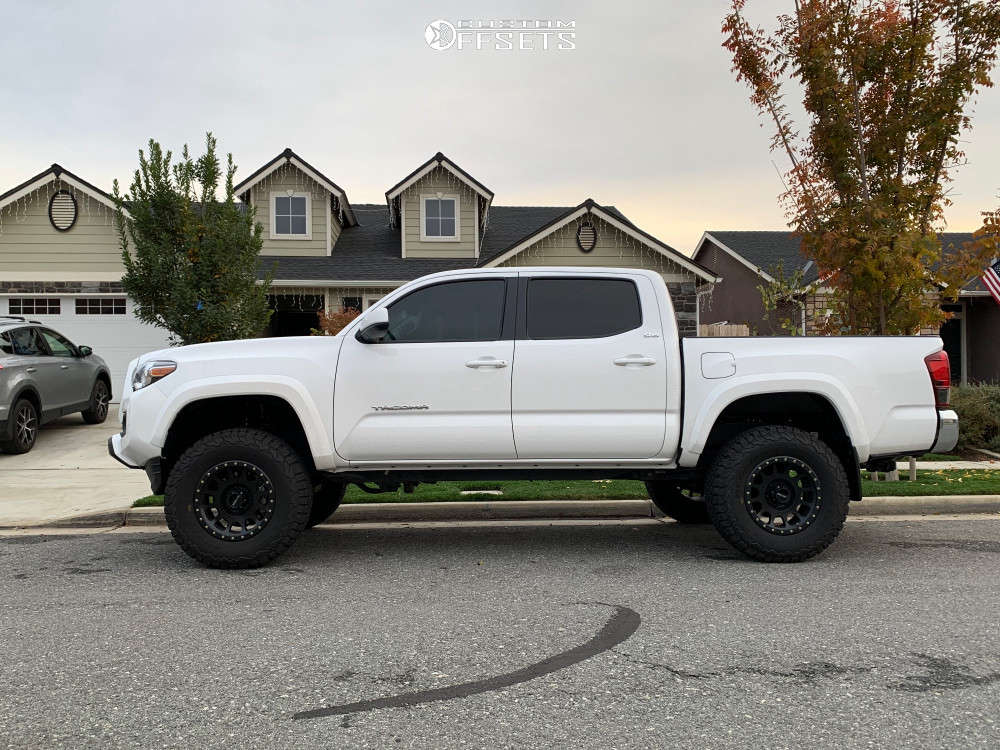 2018 Toyota Tacoma with 17x8.5 0 Method Nv and 285/70R17 BFGoodrich All ...