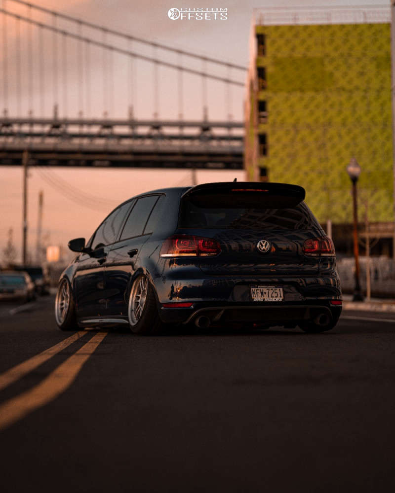 2012 Volkswagen GTI Wheel Offset Poke Air Suspension | 886524 | Custom ...