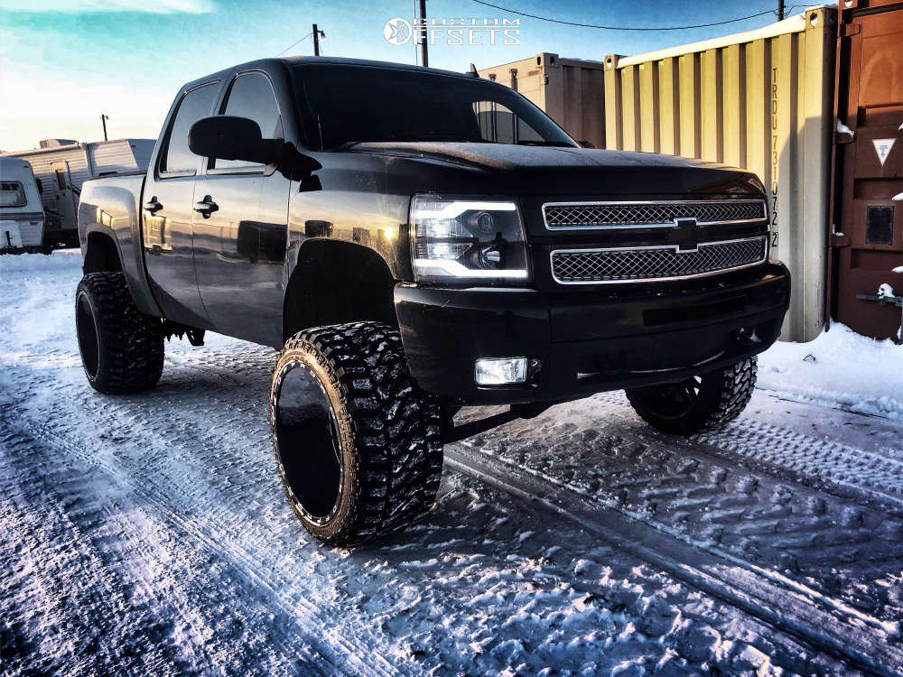 2012 Chevrolet Silverado 1500 with 22x14 -76 TIS 544 and 33/14.5R22 ...