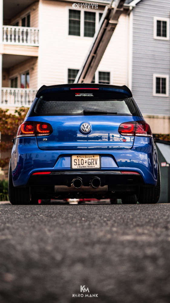 2013 Volkswagen Golf R with 18x9 38 Avant Garde M220 and 225/40R18 ...