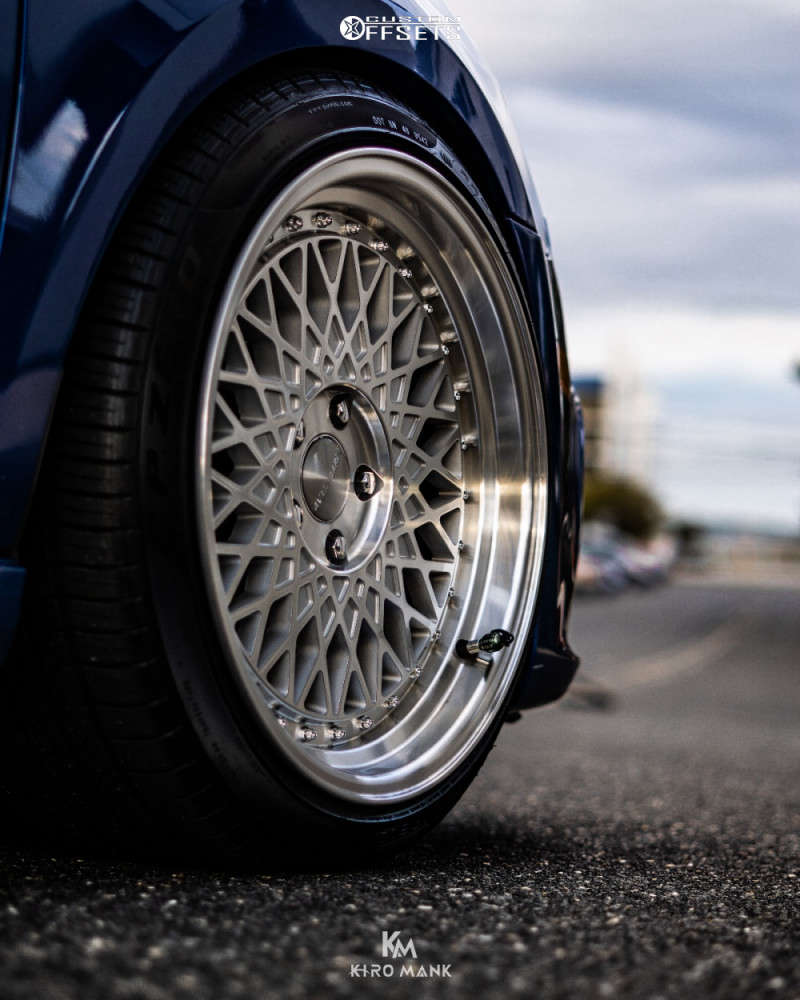 2013 Volkswagen Golf R with 18x9 38 Avant Garde M220 and 225/40R18 ...