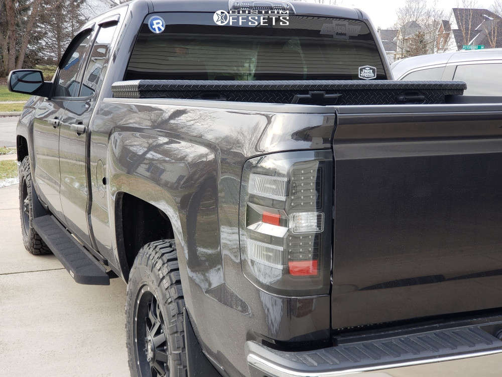 2014 Chevrolet Silverado 1500 with 18x9 18 Mayhem Warrior and 275/70R18 ...