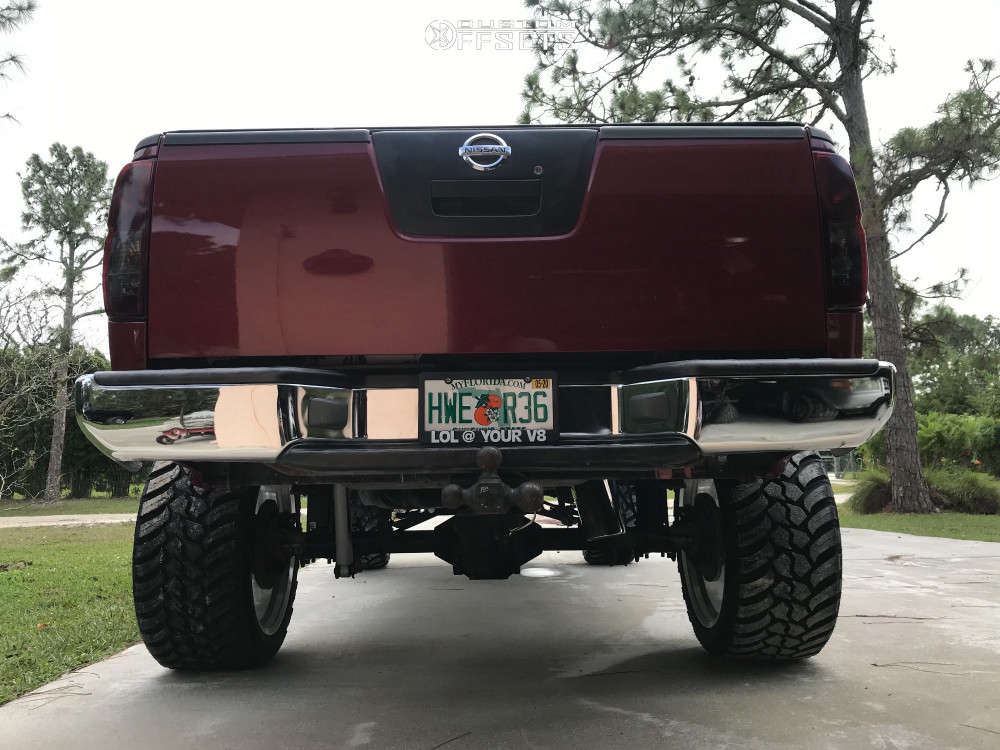 2006 Nissan Frontier with 22x12 -44 Hostile Forged Chaos and 33/12.5R22 ...