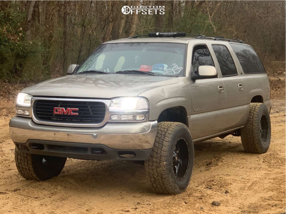 2002 GMC Yukon XL 1500 with 18x10 -24 Moto Metal Mo970 and 305/65R18 ...