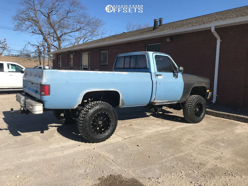 1986 Chevrolet K20 with 17x9 -12 XD Xd820 and 35/12.5R17 Kanati Mud Hog ...