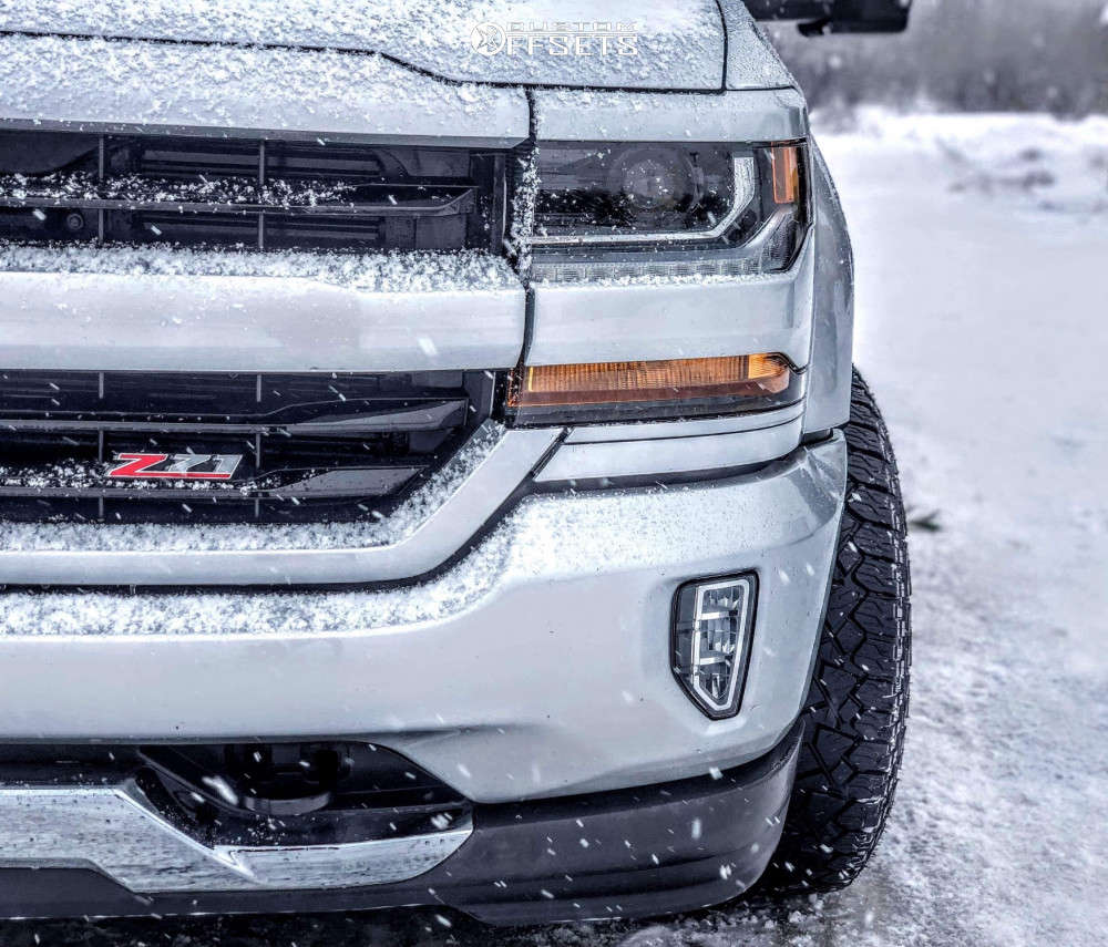 2018 Chevrolet Silverado 1500 with 20x12 -44 Fast HD Twisted and 33/12 ...