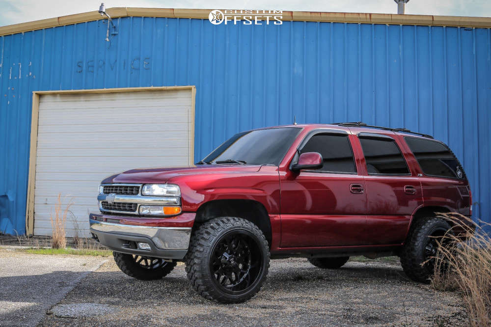 2002 Chevrolet Tahoe with 22x12 -44 RBP Atomic and 33/12.5R22 Fury ...