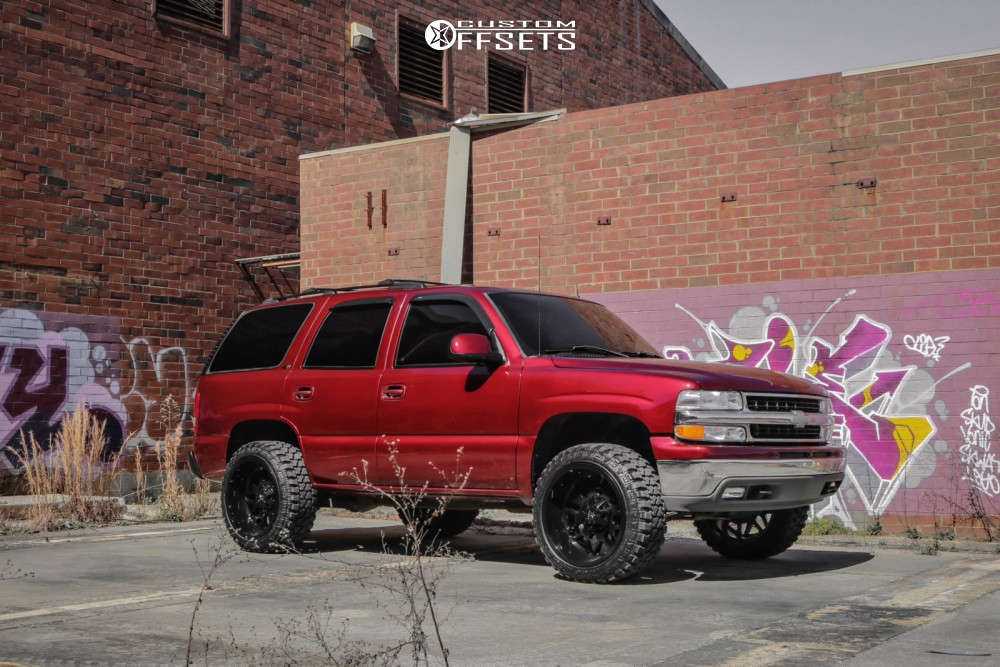 2002 Chevrolet Tahoe with 22x12 -44 RBP Atomic and 33/12.5R22 Fury ...