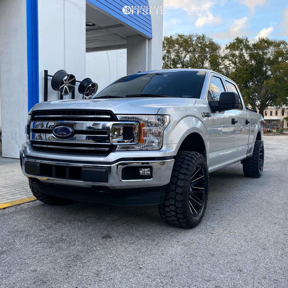 2018 Ford F-150 with 20x10 -18 Moto Metal Mo998 and 33/12.5R20 Ironman ...