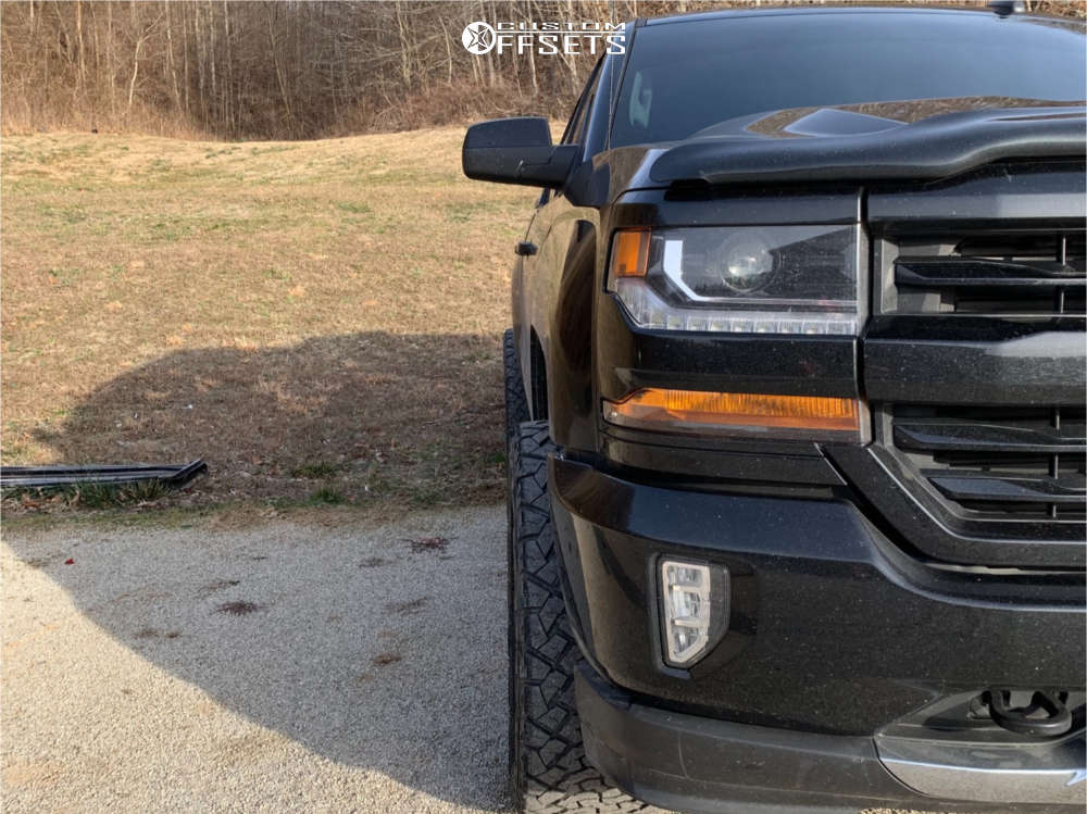 2017 Chevrolet Silverado 1500 with 22x10 -24 Fuel Maverick and 33/12 ...