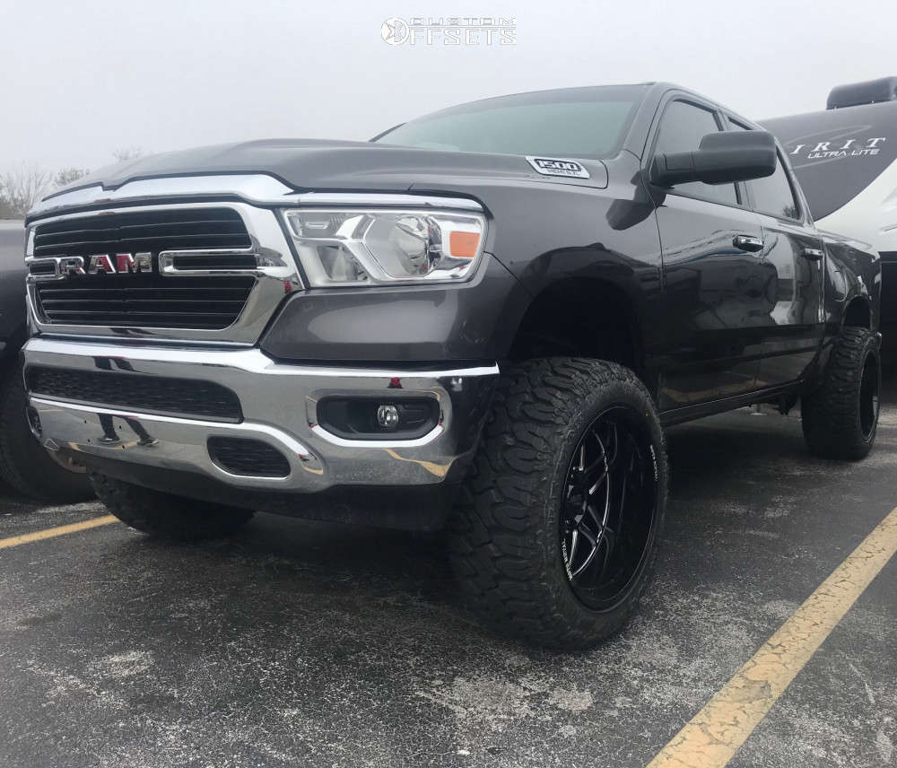 2019 Ram 1500 Wheel Offset Aggressive > 1" Outside Fender Suspension ...