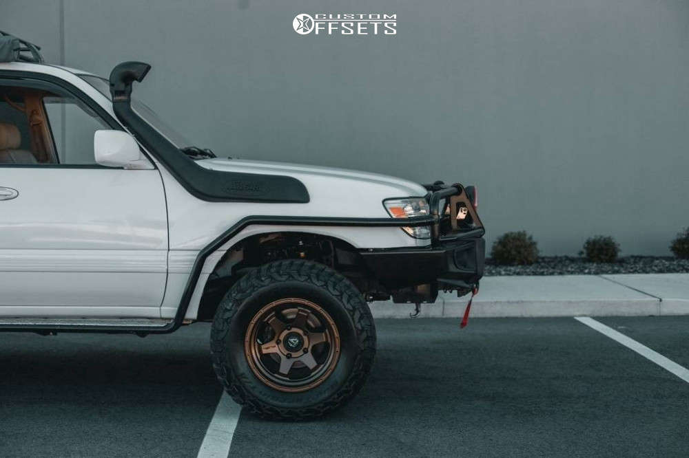 1998 Toyota Land Cruiser with 17x10 -18 Fuel Shok and 33/12.5R17 ...