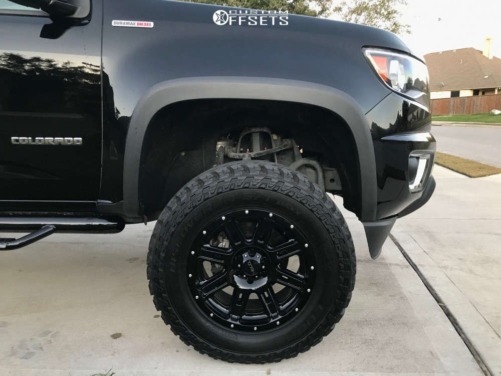2016 Chevrolet Colorado with 18x9 Helo He900 and 285/65R18 Cooper ...