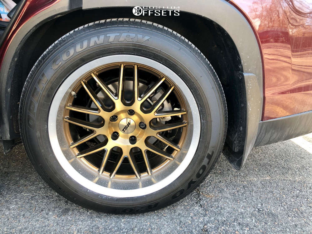 2015 Toyota Highlander with 19x9 20 TSW Avalon and 245/55R19 Toyo Tires ...
