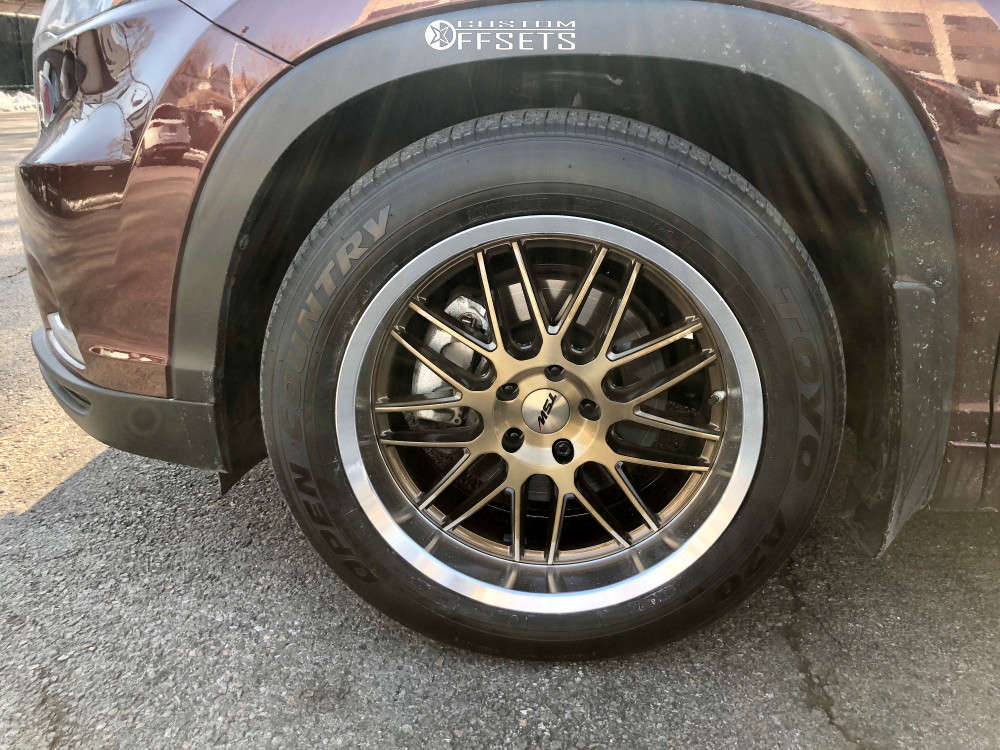 2015 Toyota Highlander with 19x9 20 TSW Avalon and 245/55R19 Toyo Tires ...