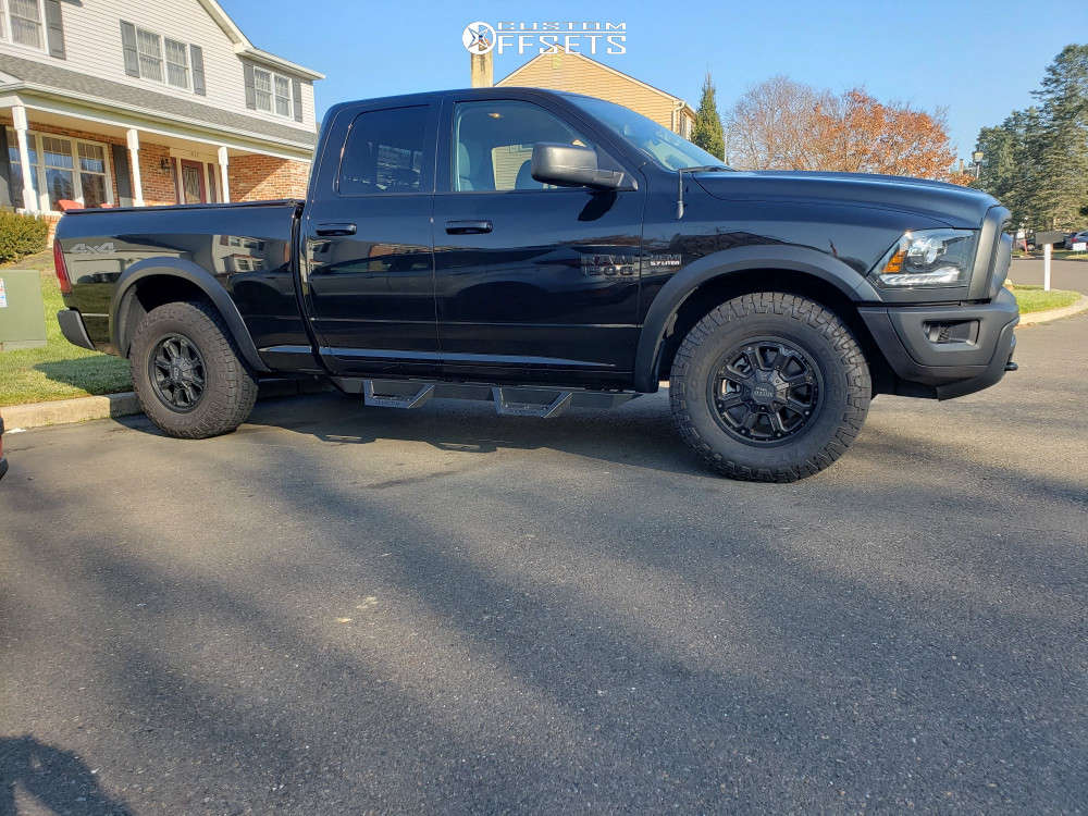 2019 Ram 1500 Classic with 18x9 18 Moto Metal Mo984 and 295/70R18 ...