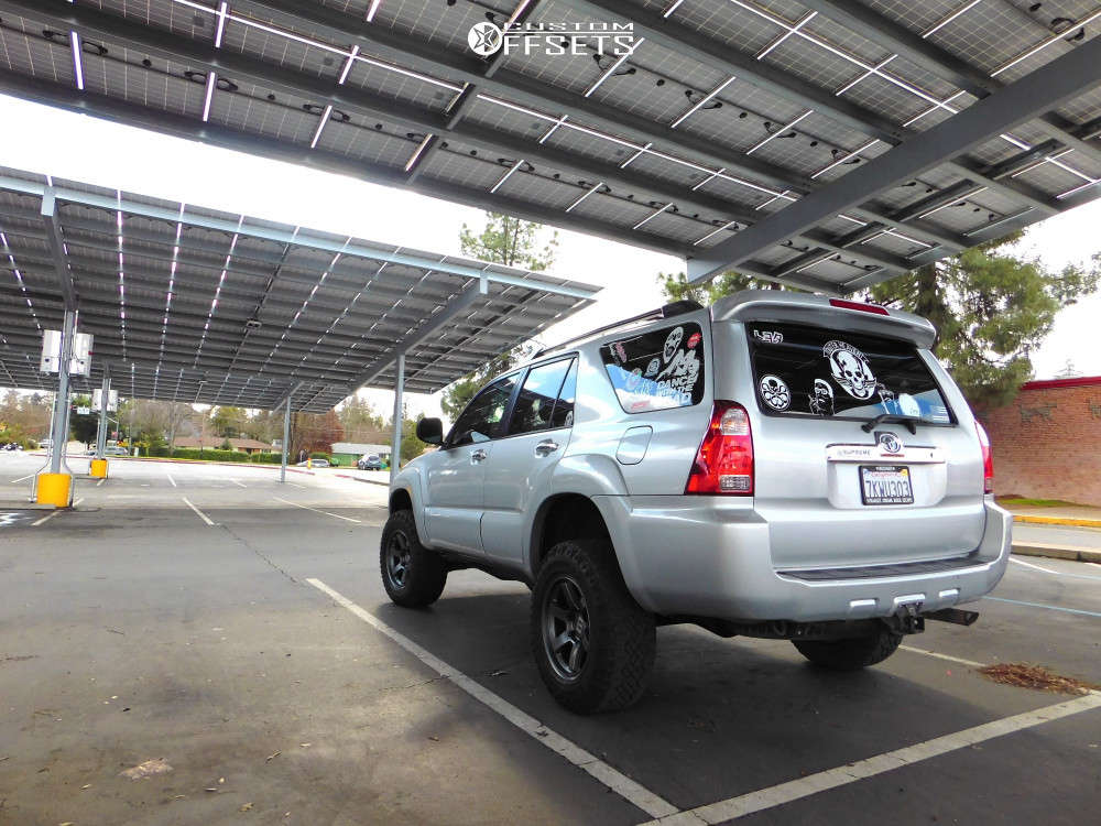 2006 Toyota 4Runner with 17x9 -12 Level 8 Mk6 and 265/65R17 Goodyear ...