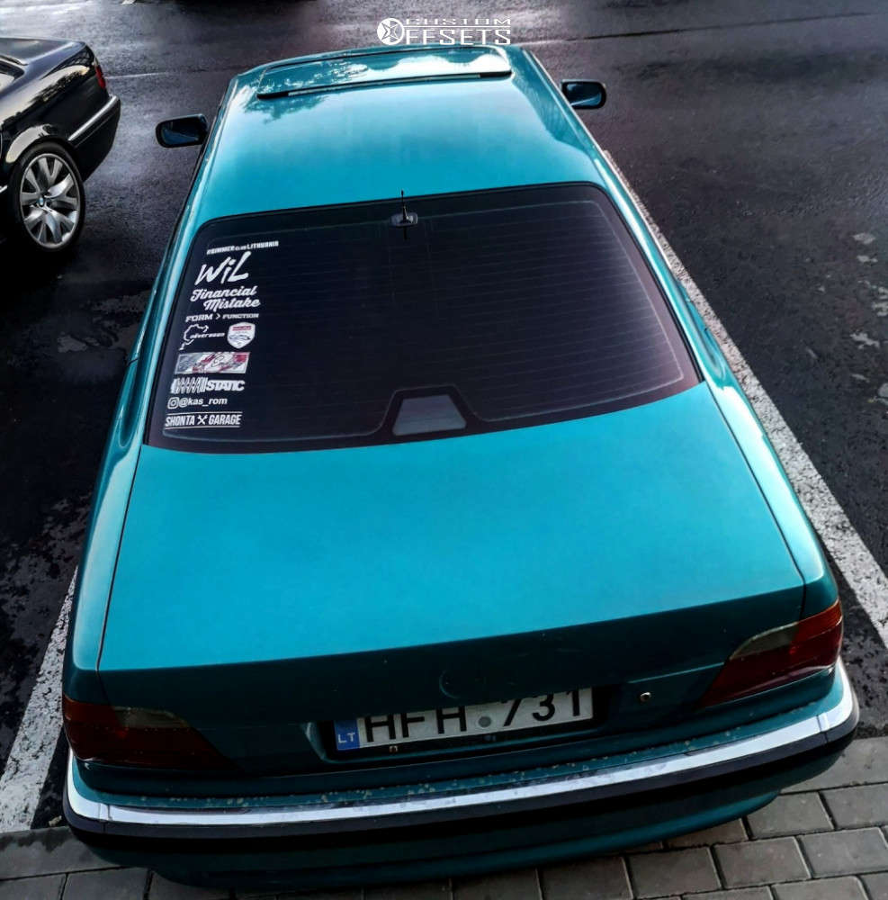 1998 BMW 740i with 20x9 38 Vertini Magic and 235/35R20 Nankang Ns-2R ...