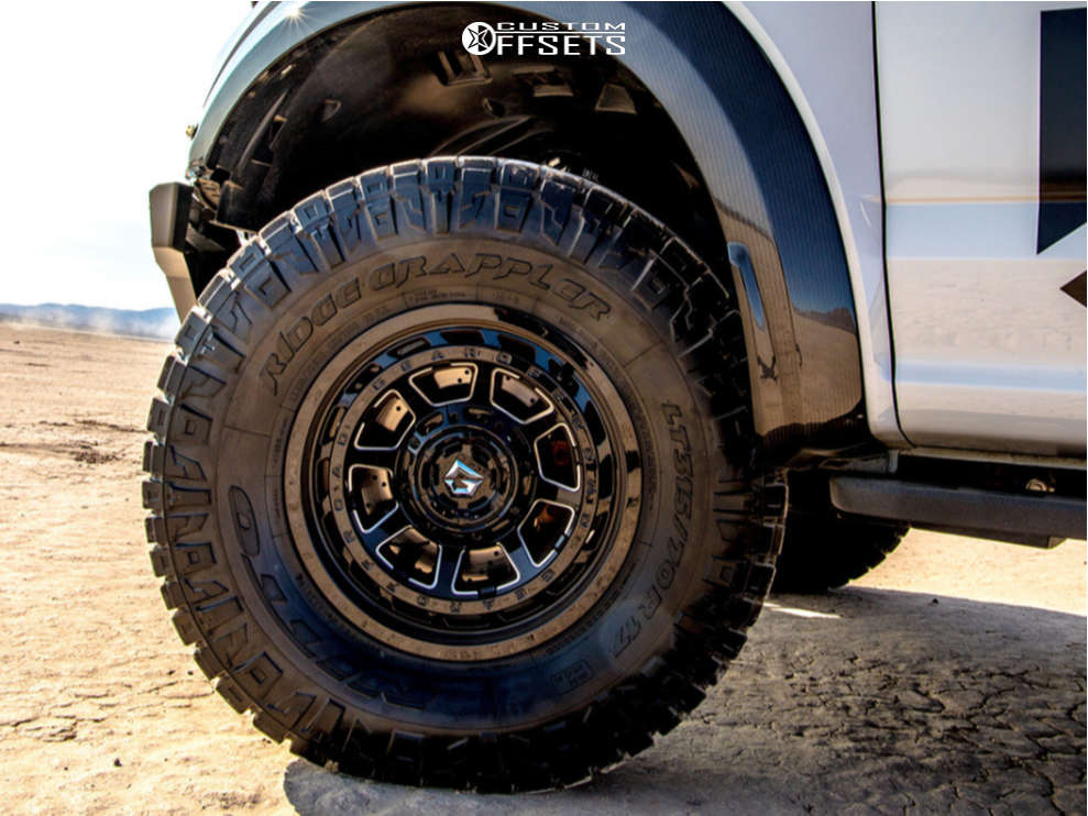 2018 Ford Raptor with 17x9 -12 Gear Off-Road Black Hawk and 35/12.5R17 ...