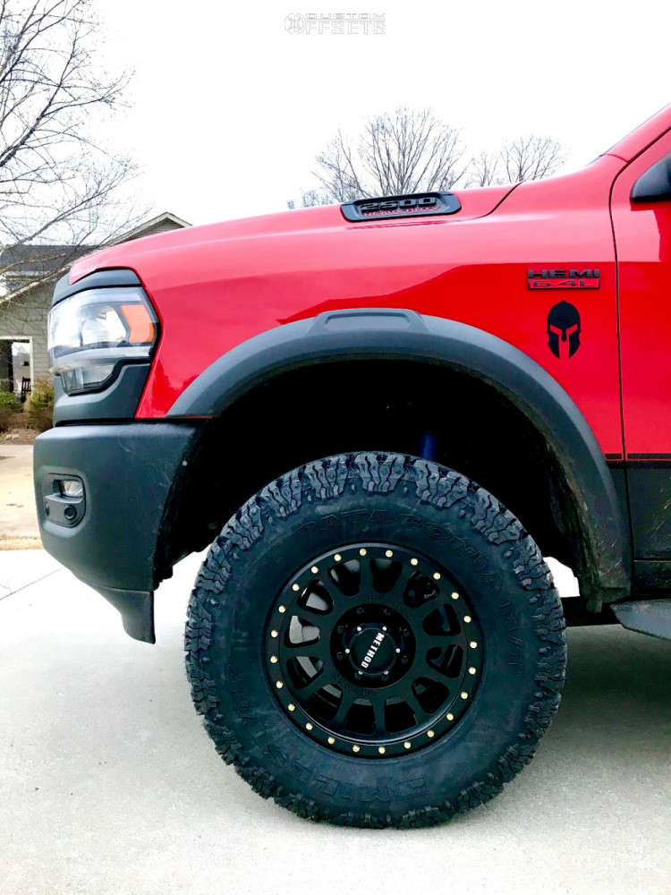 2019 Ram 2500 with 18x9 18 Method MR305 and 35/12.5R18 Milestar ...