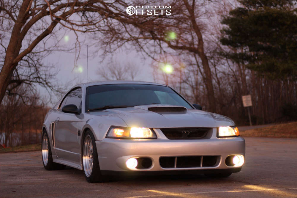 2003 Ford Mustang with 18x10.5 20 SVE Series 1 and 265/35R18 Nitto Nt05 ...