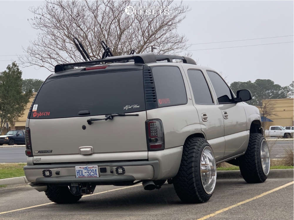 2006 Chevrolet Tahoe with 22x14 -76 Fuel Forged Ffc39 and 33/12.5R22 ...